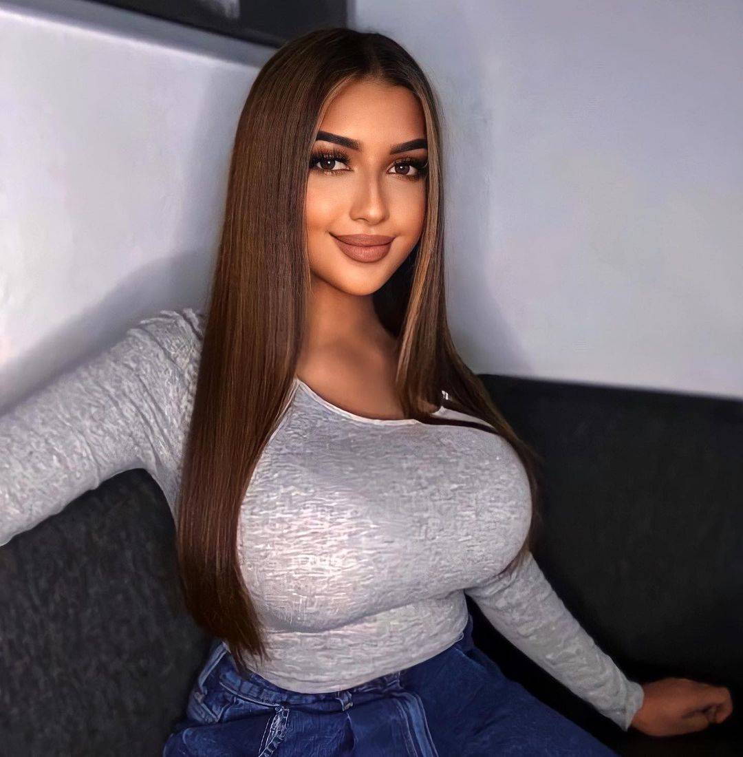 Busty German with Turkish Roots | Scrolller