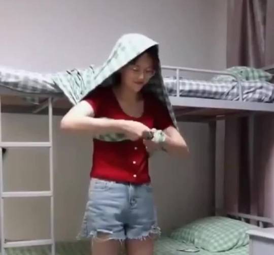 But does it have pockets? | Scrolller