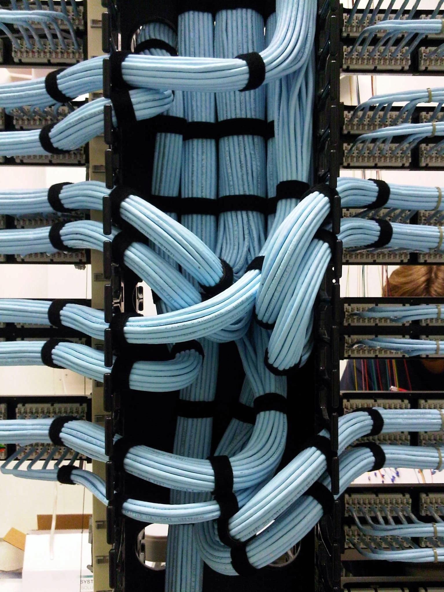 Cable Management inside a wire manager. | Scrolller