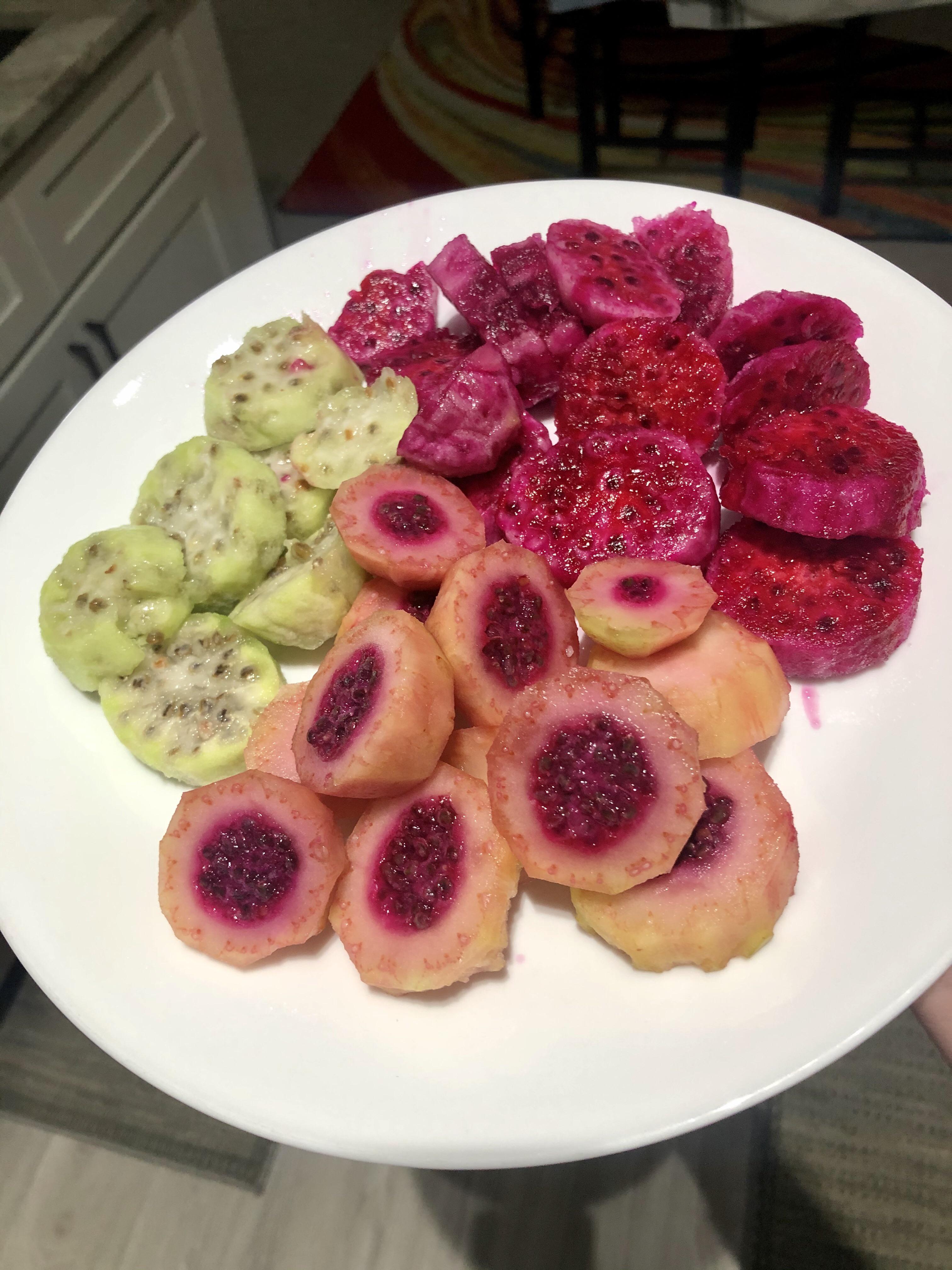 Cactus pears | Scrolller