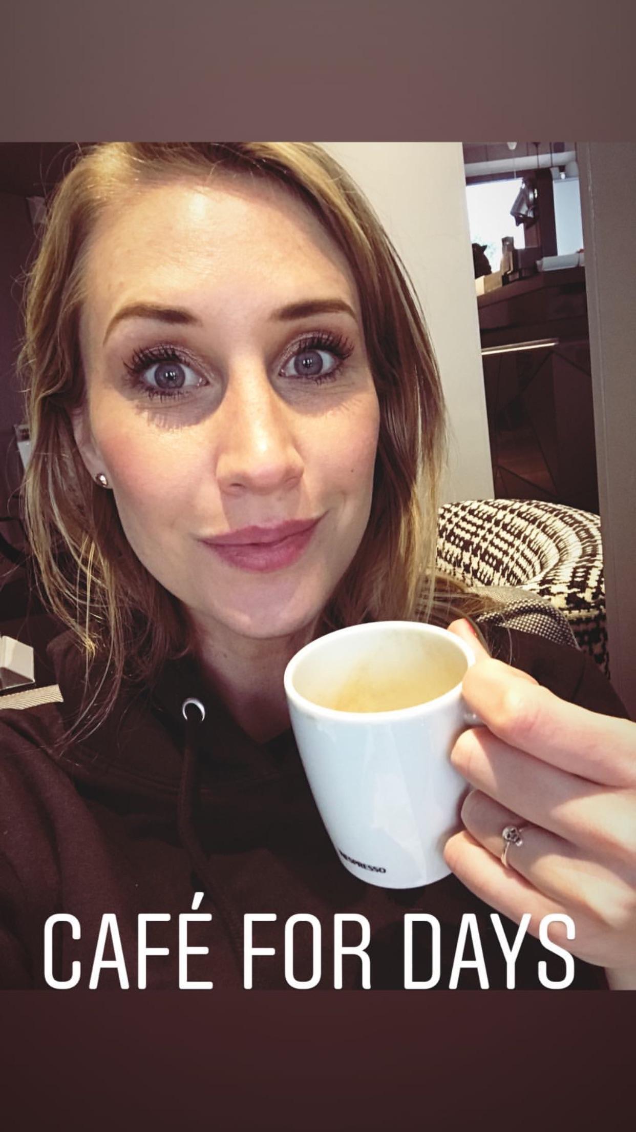 Café — Maude Garrett | Scrolller