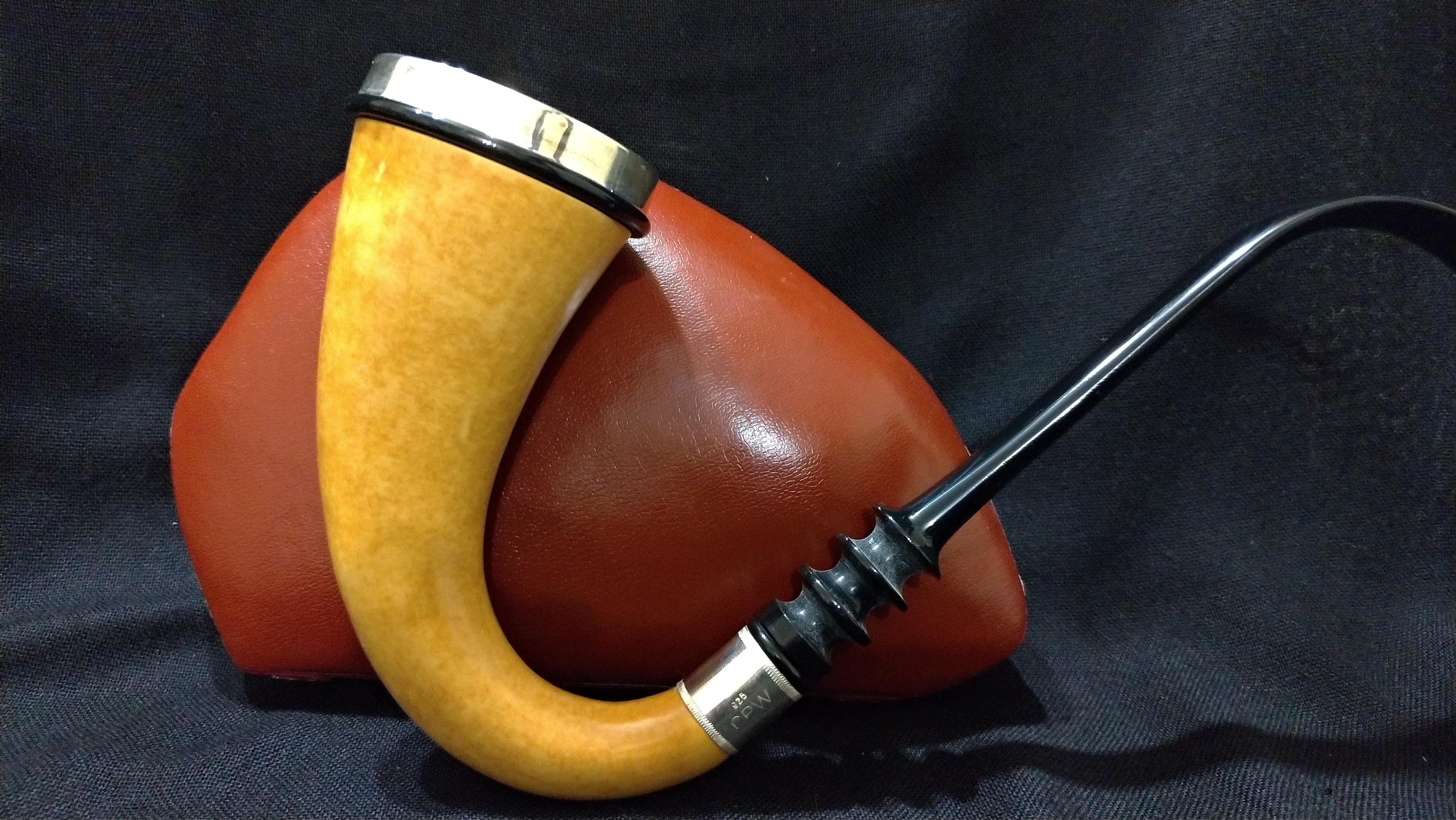 Calabash Gourd Pipes with Turkish Meerschaum | Scrolller