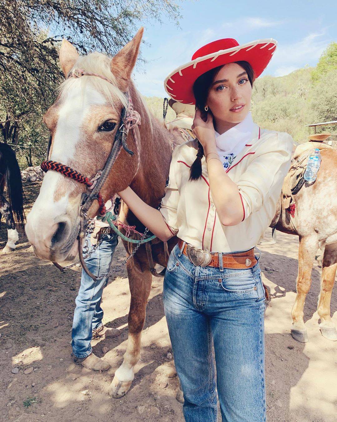 "Call me ranch cause I be dressing" | Scrolller