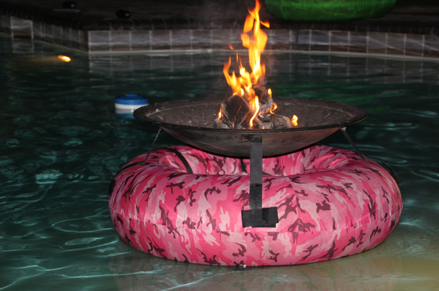 Camo floating firepit | Scrolller