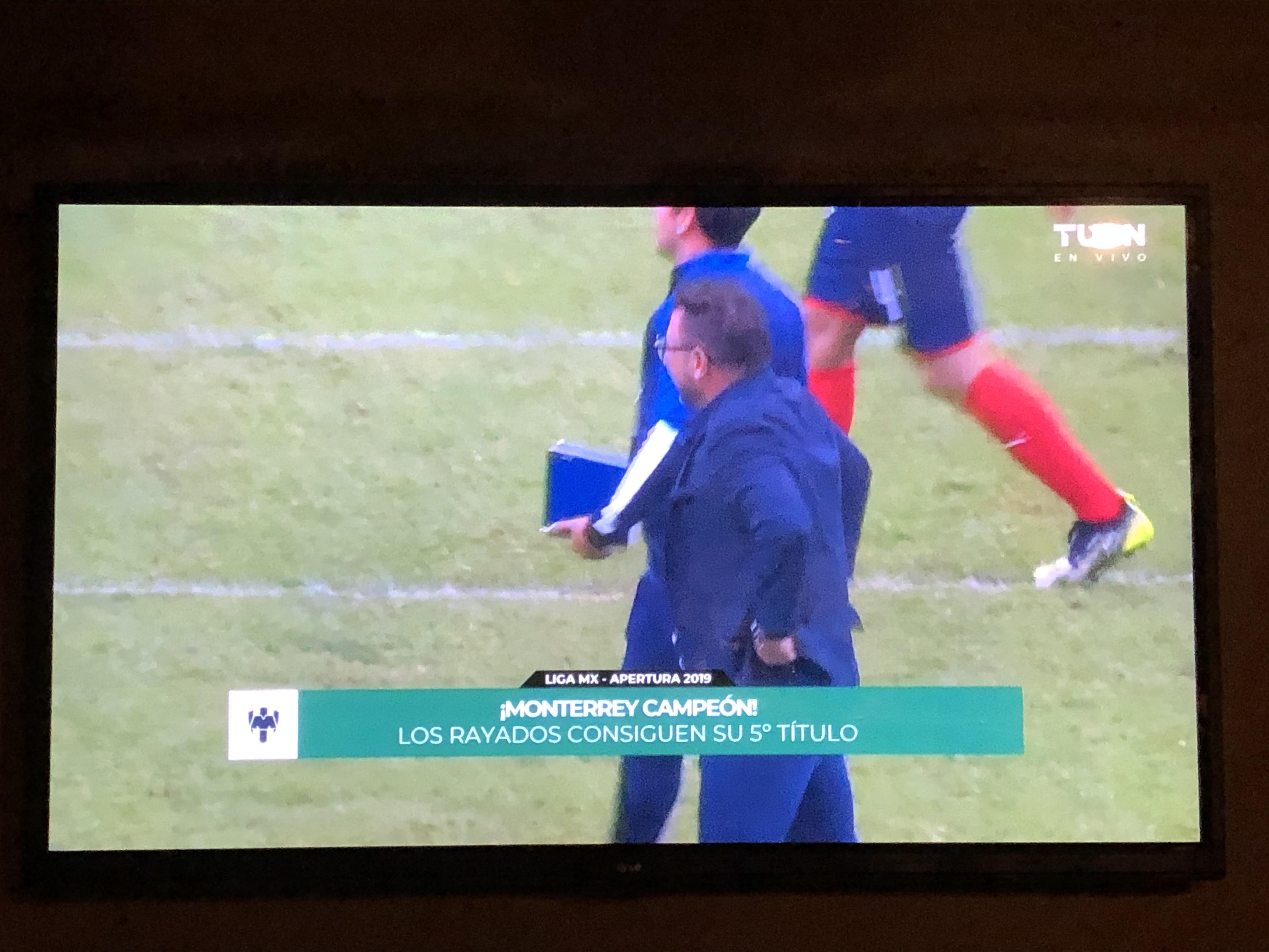 Campeóns!!! Cinco títulos!! | Scrolller