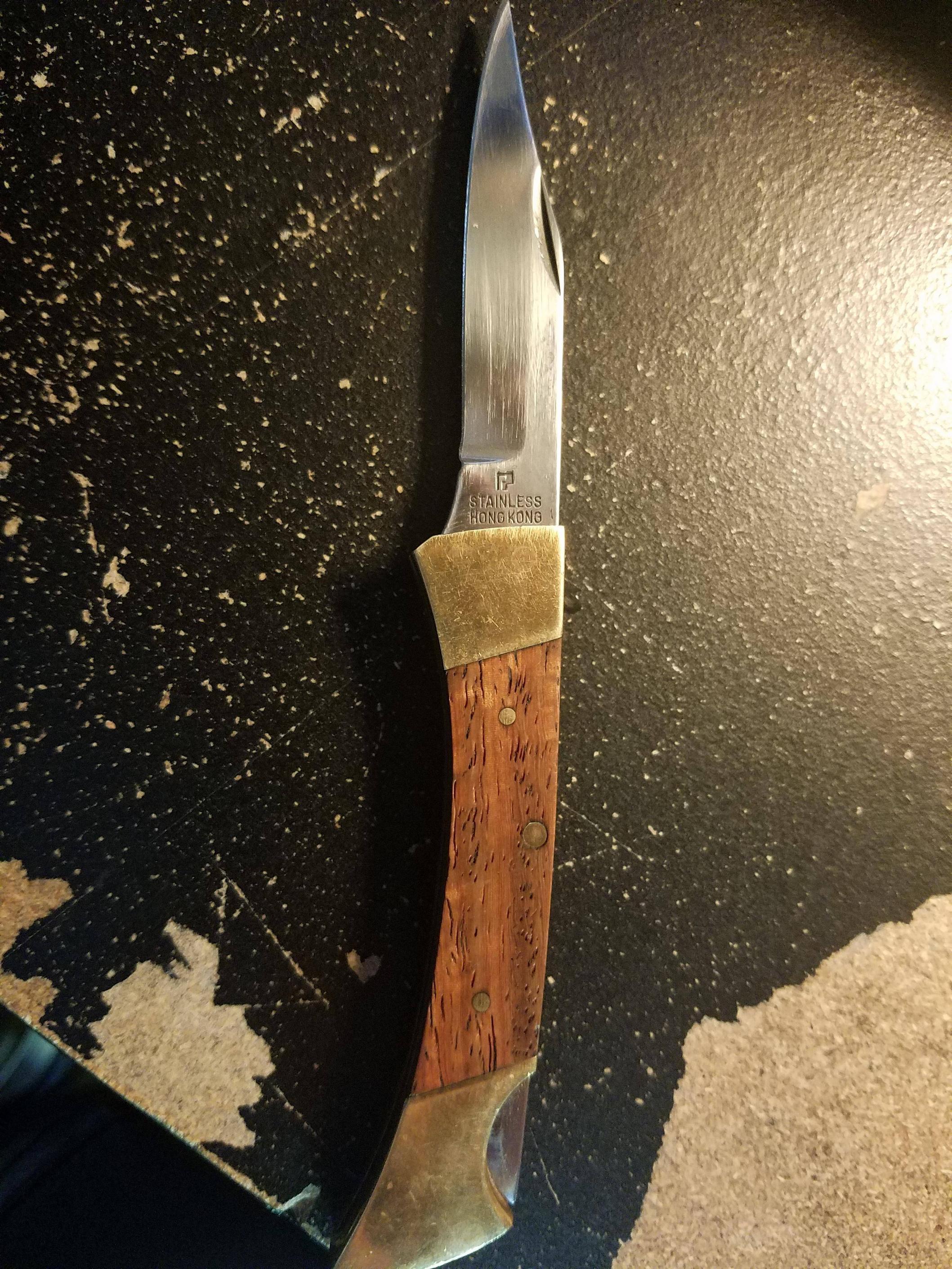 Can anyone identify this pocket knife? | Scrolller