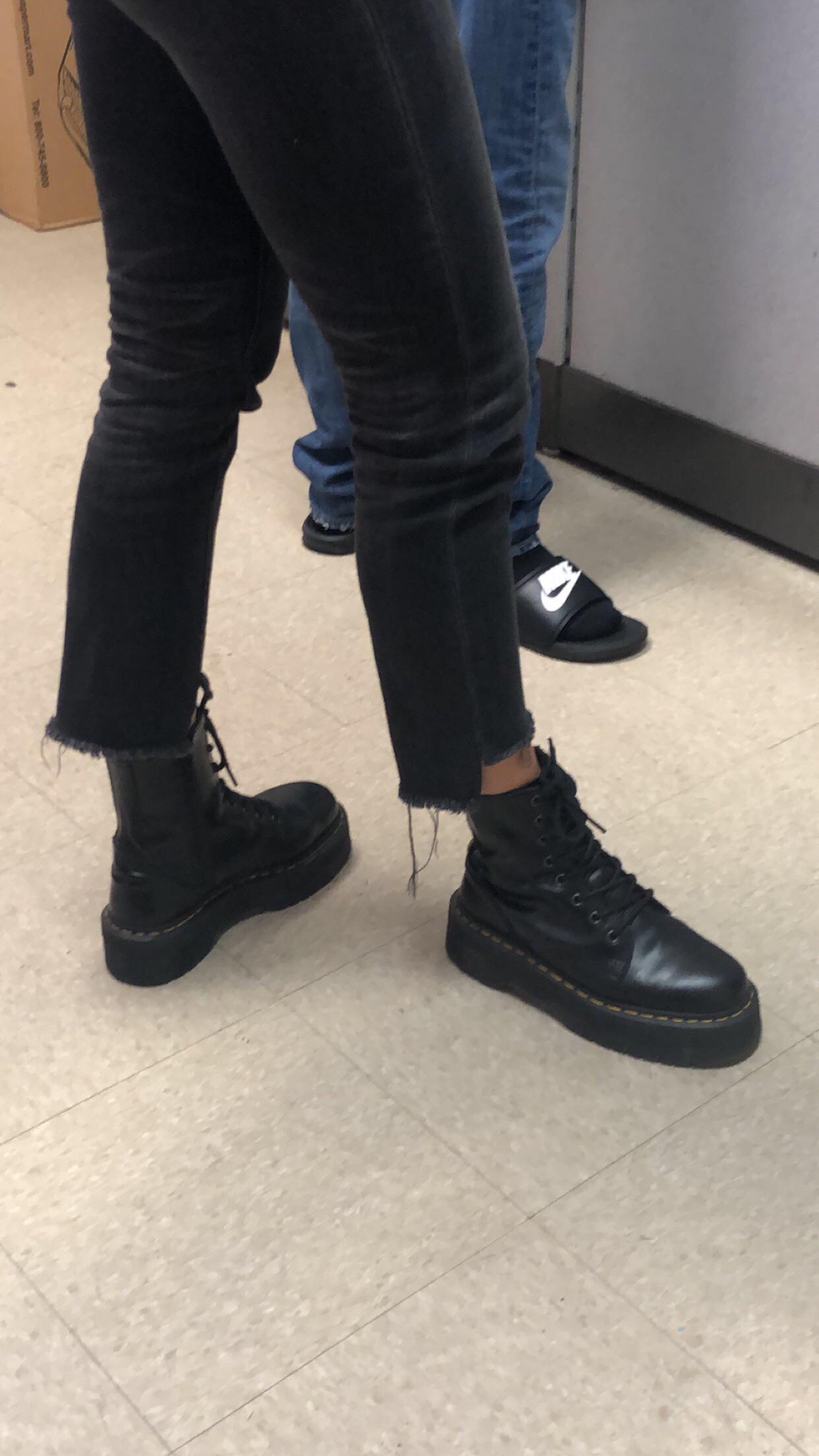 Can someone help me identify this Doc Martens pair? | Scrolller