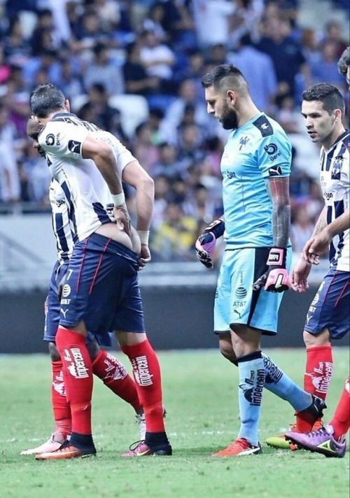 'Can You See Anything?' | Scrolller