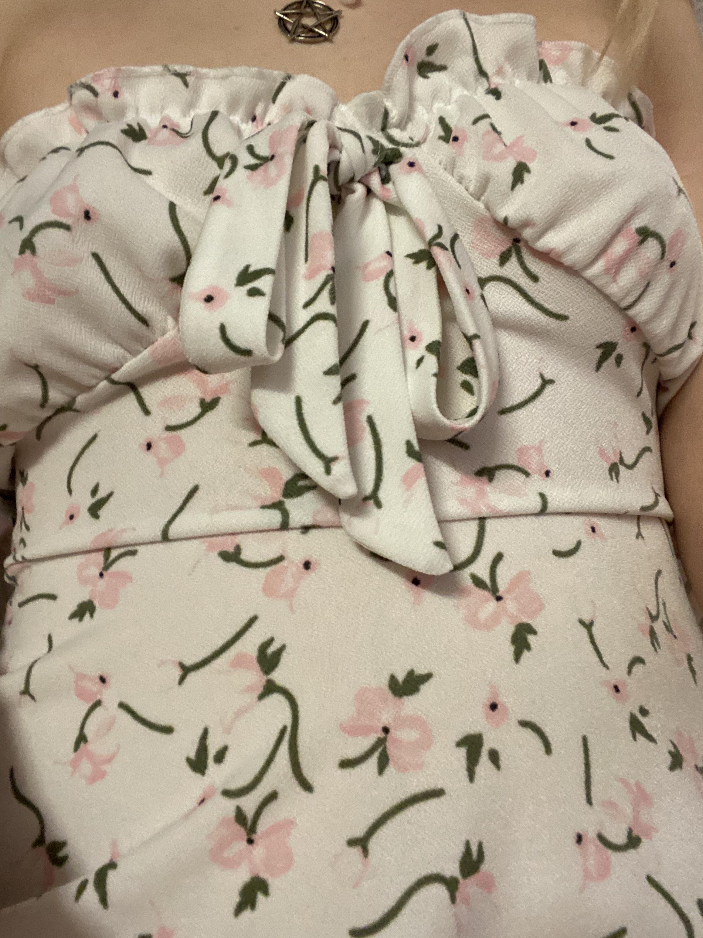 Can you see them peeping through? | Scrolller