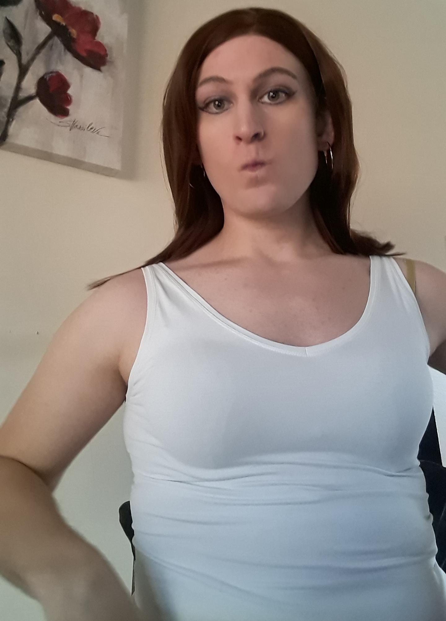 Candid and unexpected shot, but I thought it was cute :) | Scrolller