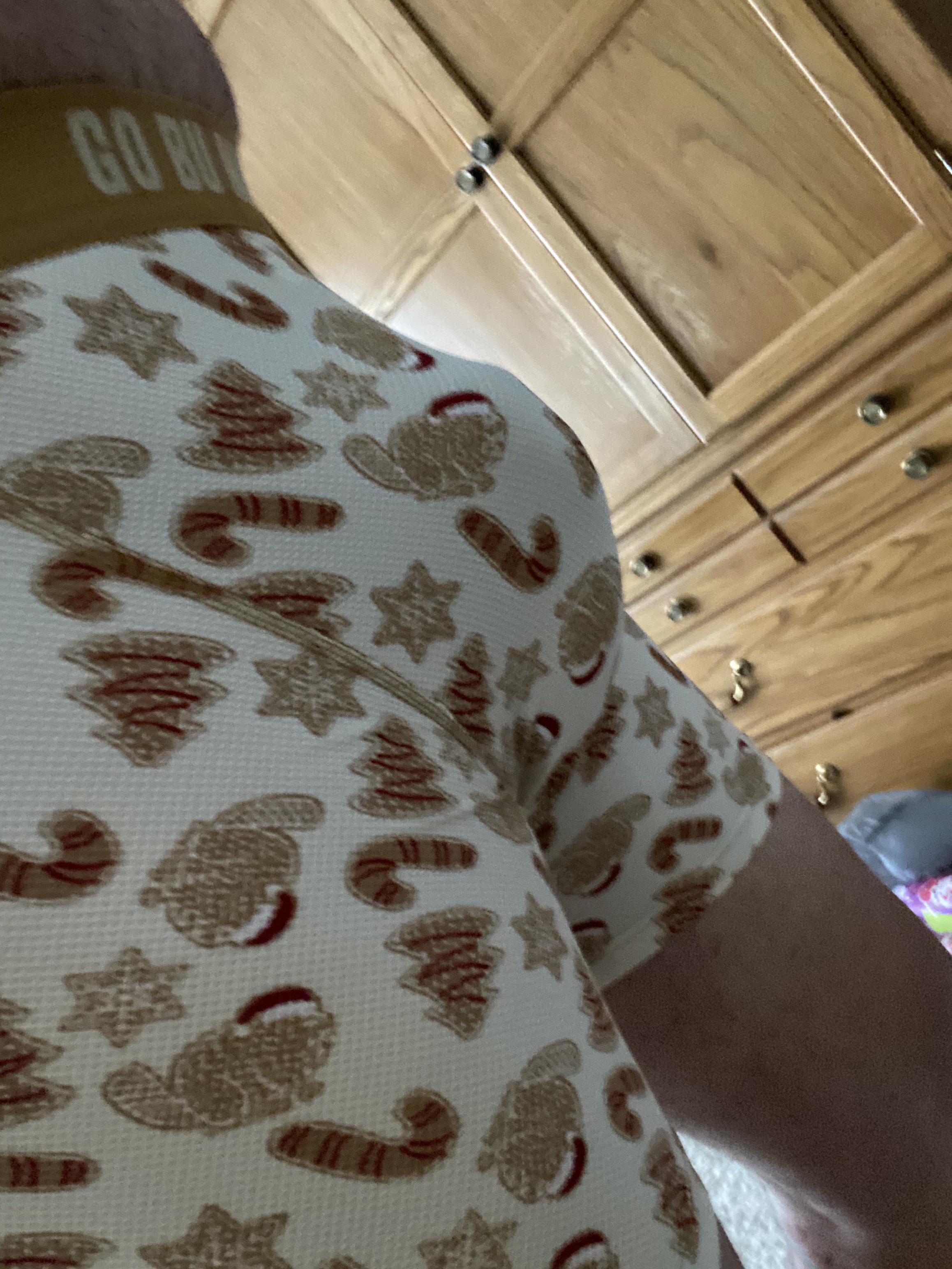 Candy cane anyone? | Scrolller