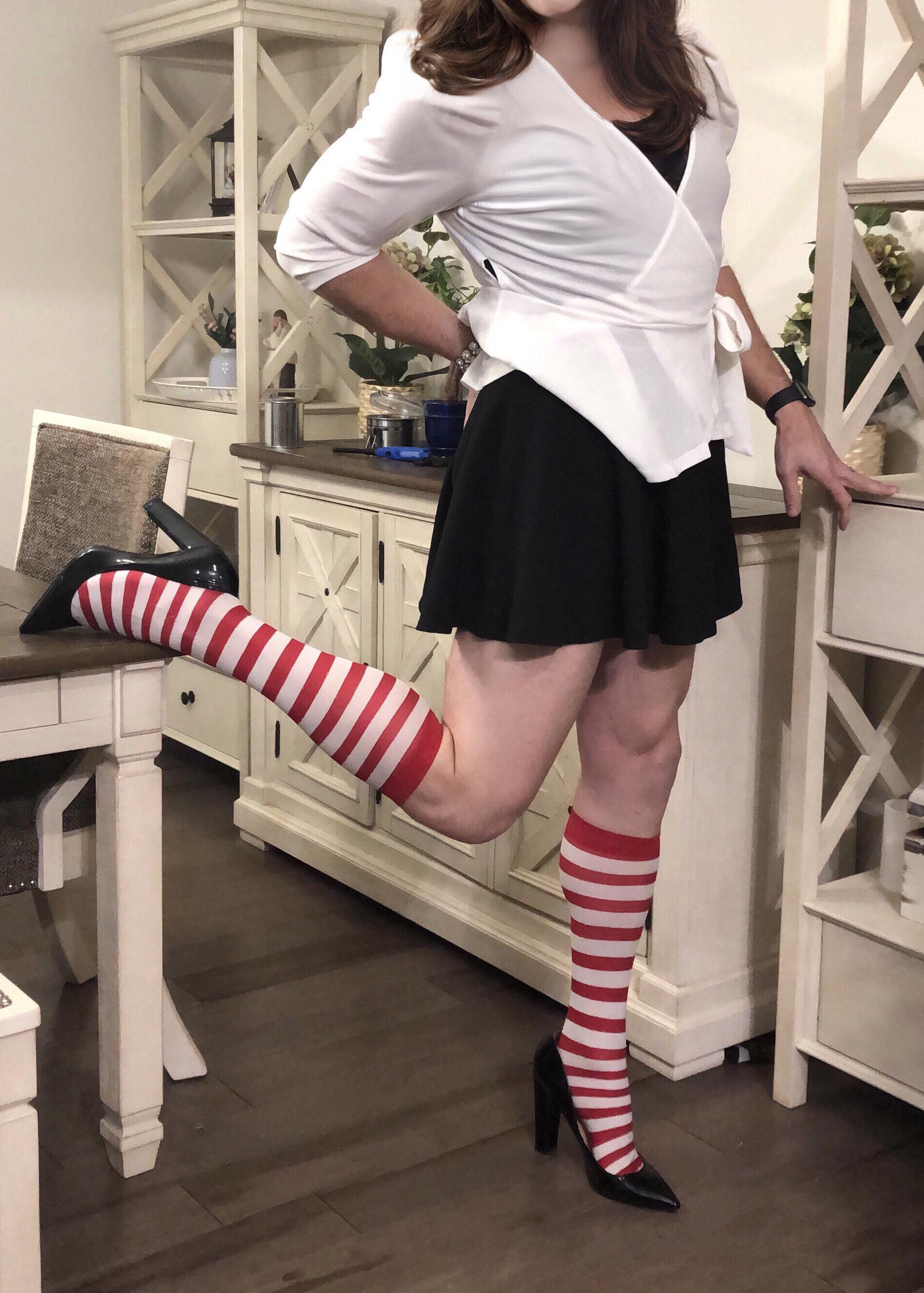 Candy canes are still delicious after Christmas, right? 🥰💕 | Scrolller