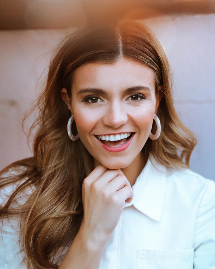 Carly Blaney | Scrolller