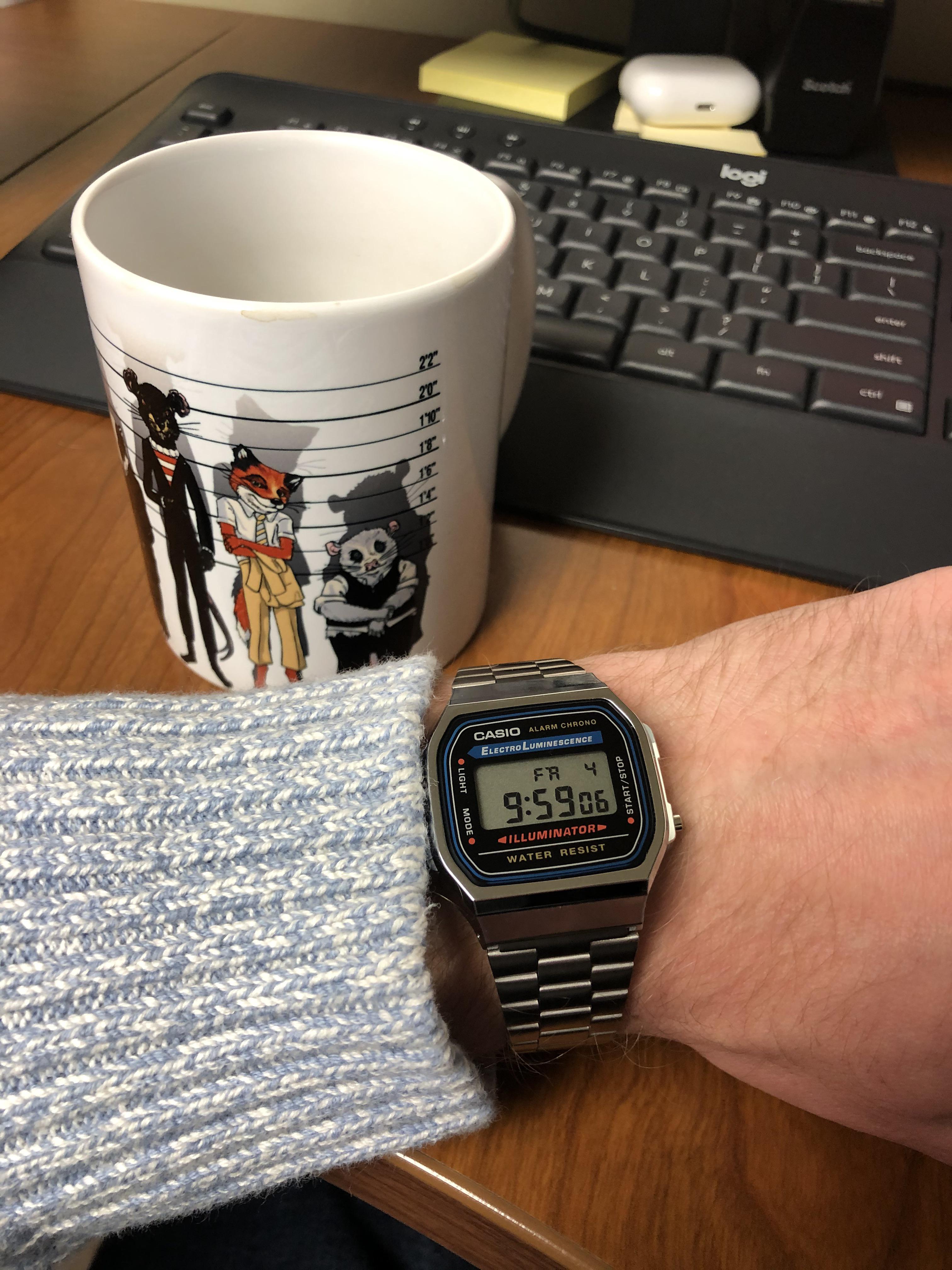 [Casio] Happy Friday | Scrolller