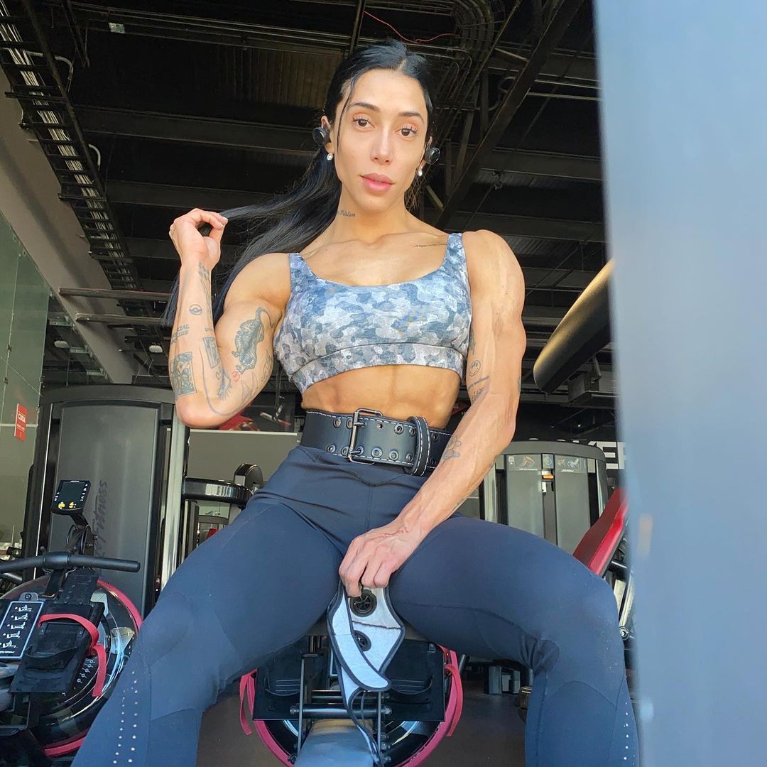 Cassandra de la Rosa | Scrolller