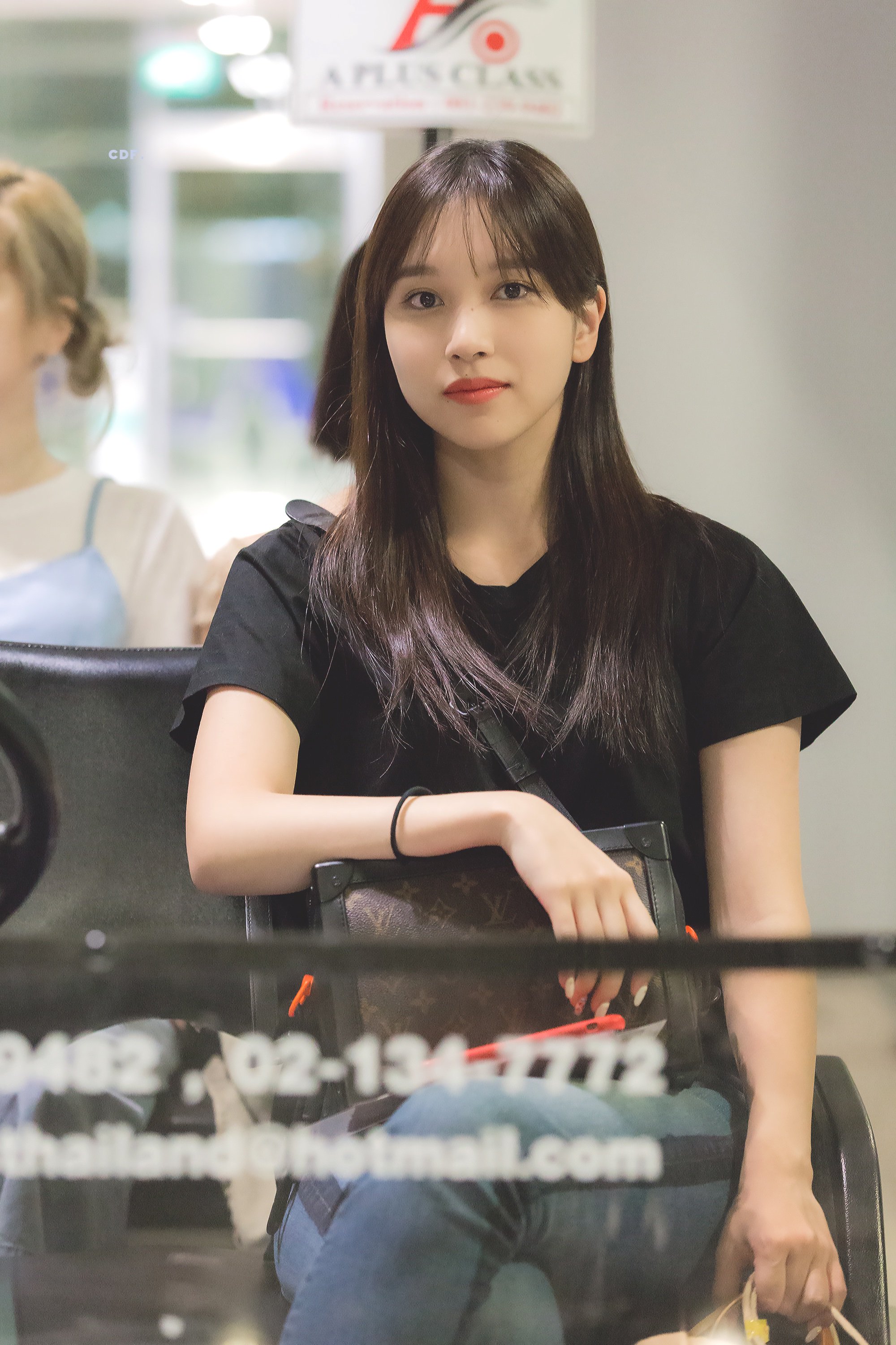 Casual Mina | Scrolller