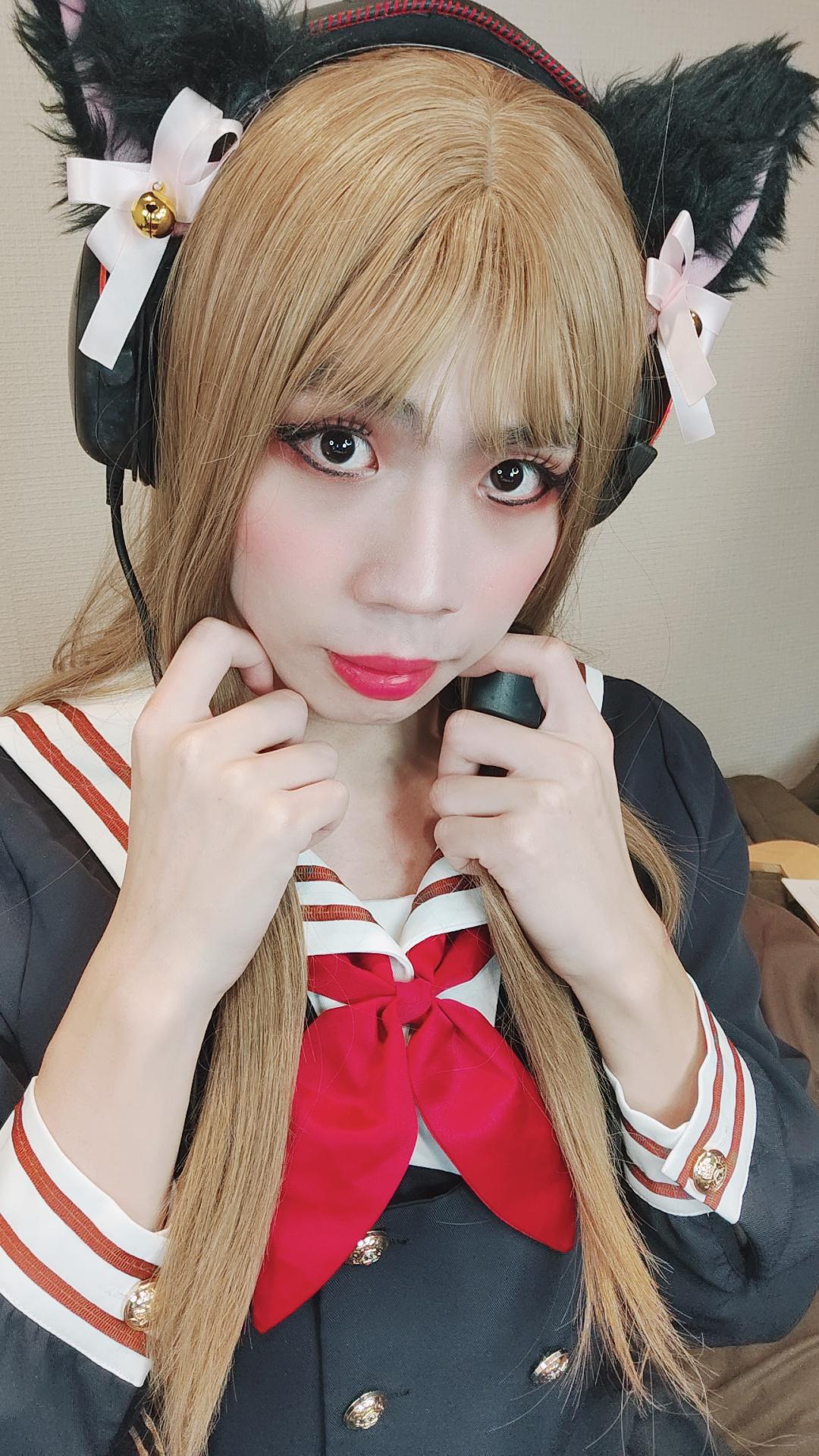 Cat ears OwO | Scrolller