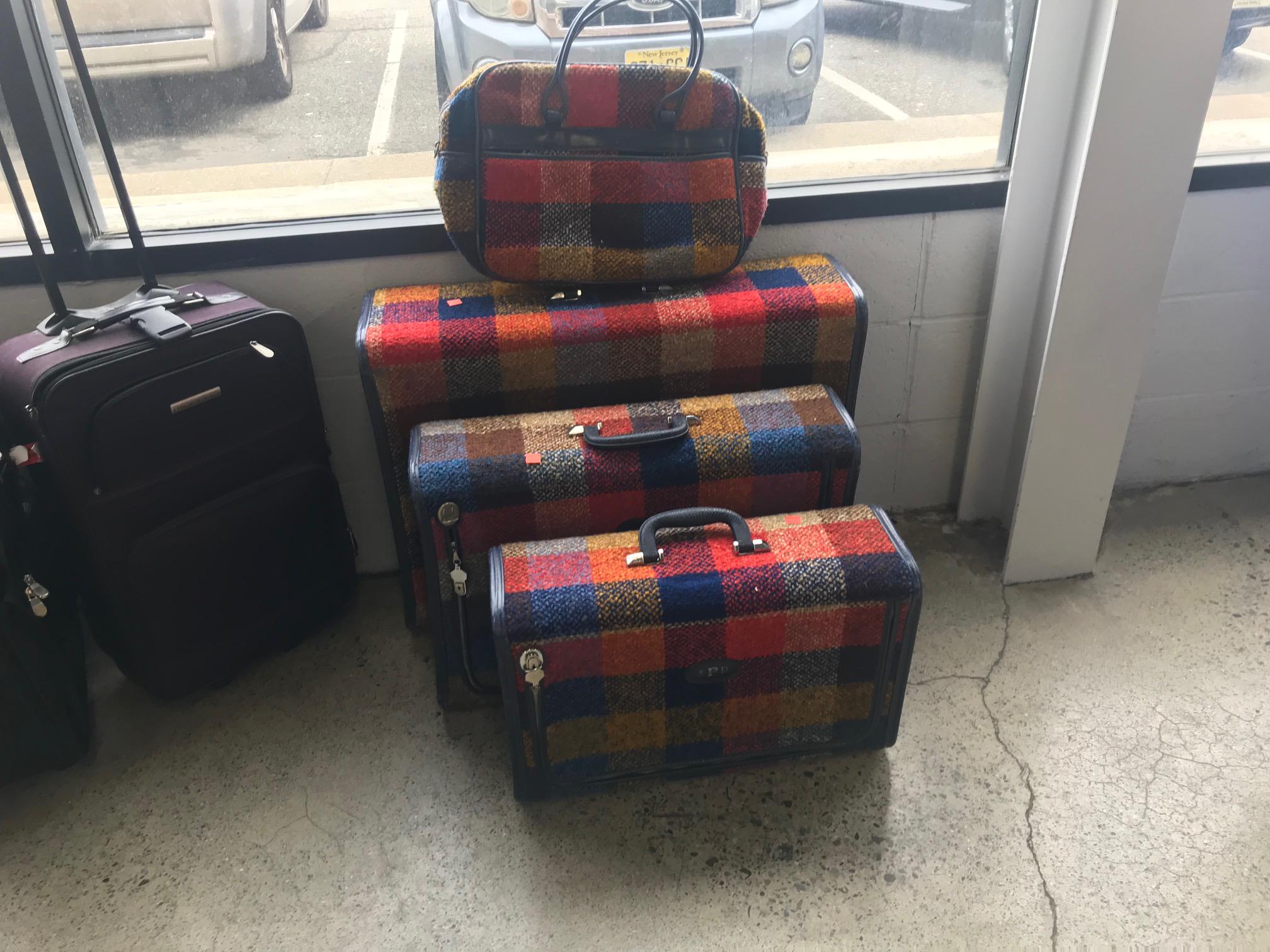 Catch and release! This awesome luggage set at Goodwill | Scrolller