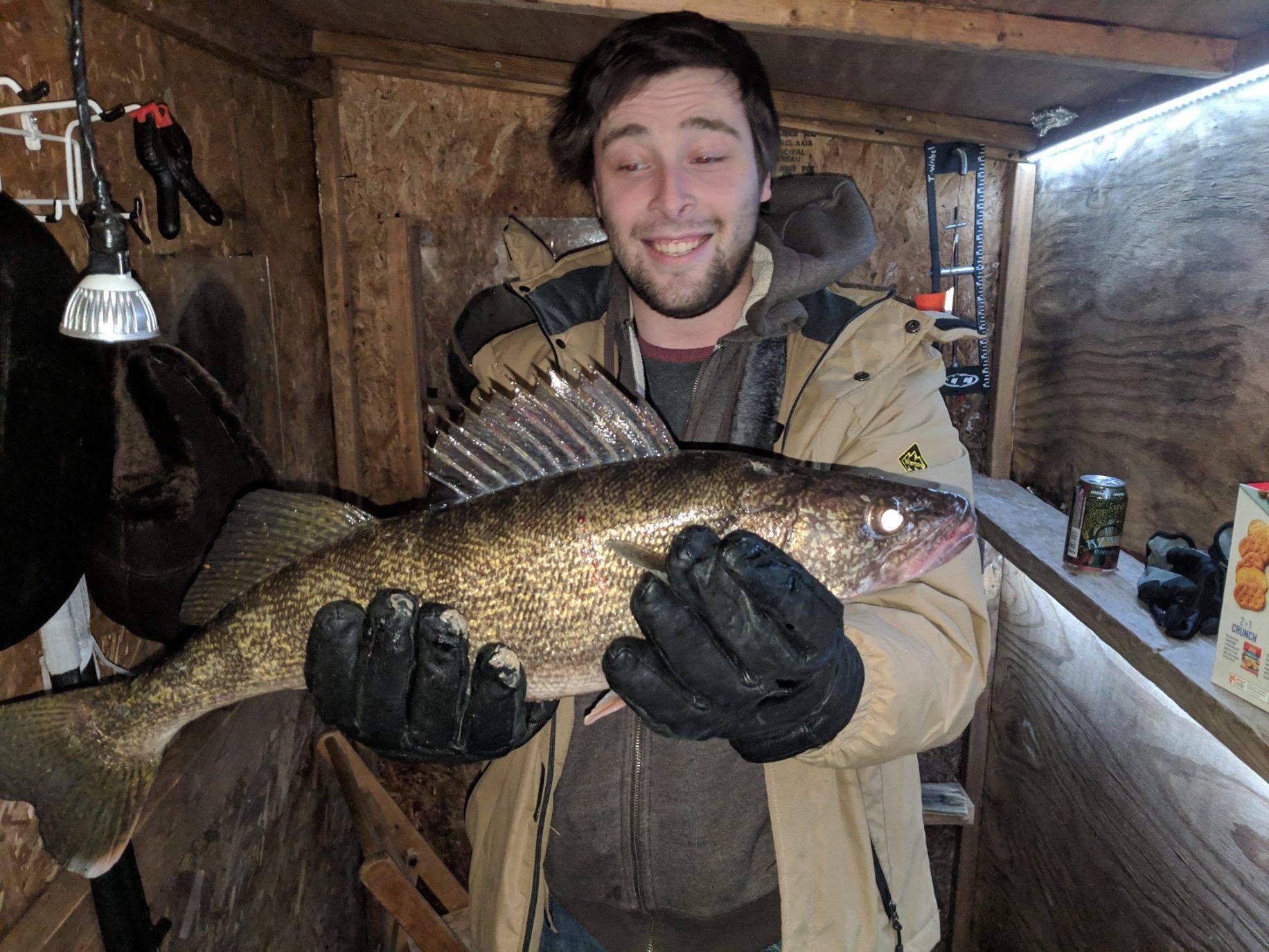 Caught a 24inch walleye | Scrolller