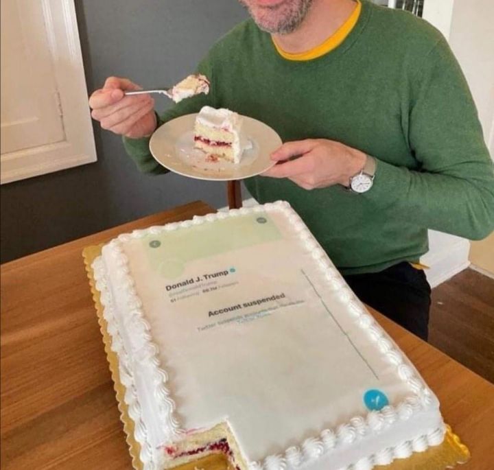 Celebrating properly | Scrolller