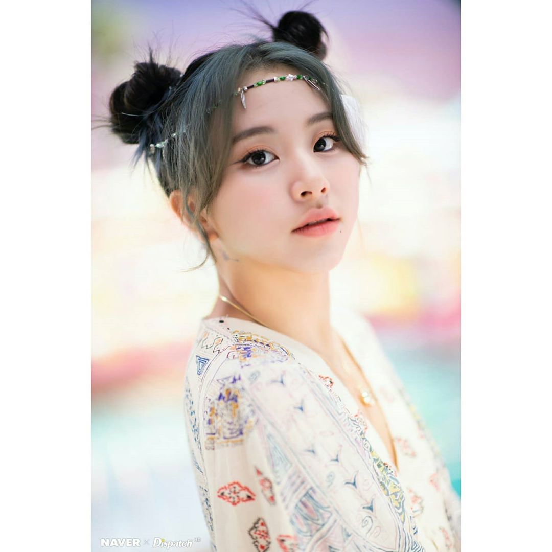 Chaeyoung in Space Bun | Scrolller