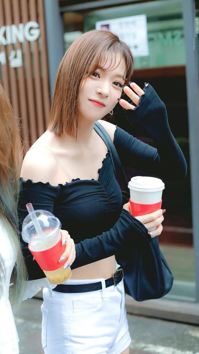 Chaeyoung Wave | Scrolller