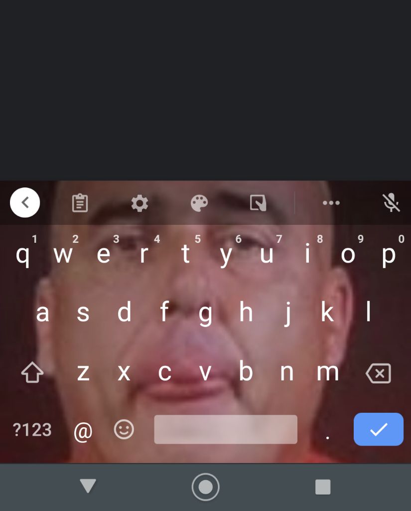 Changed my girlfriend's keyboard theme. What do you think? | Scrolller