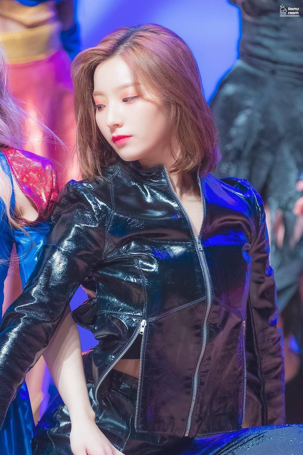 Charismatic Saerom | Scrolller