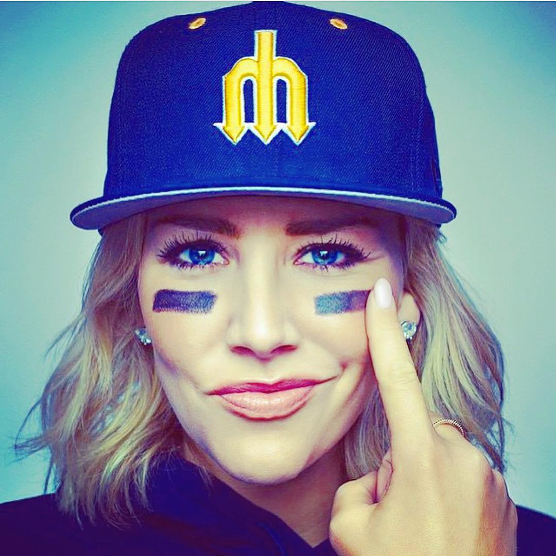 Charissa Thompson is ready | Scrolller