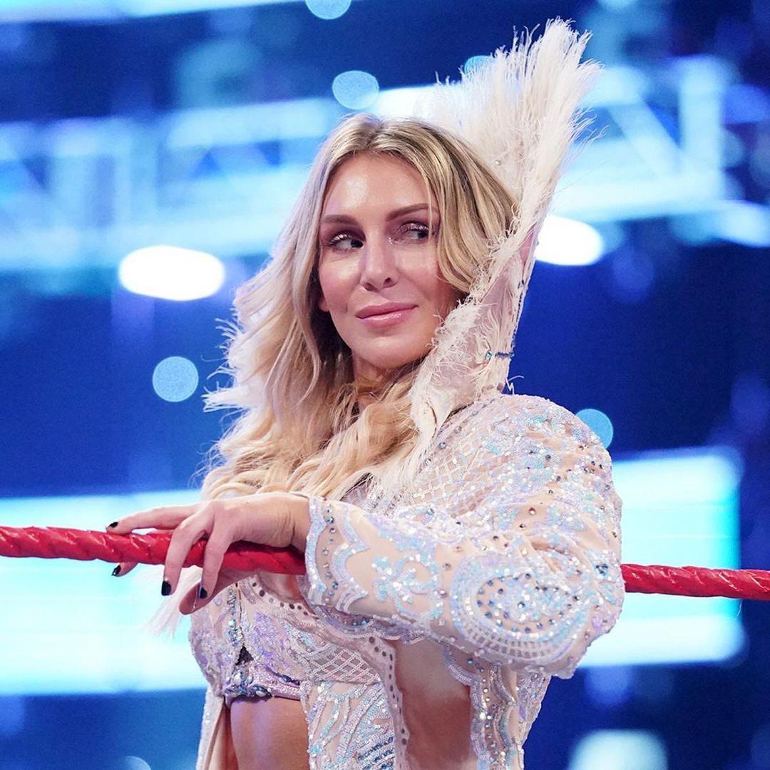 Charlotte Flair | Scrolller