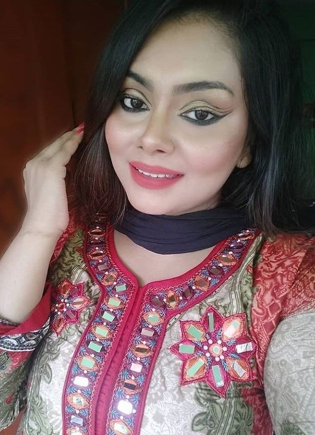 Check her album 💝 | Scrolller