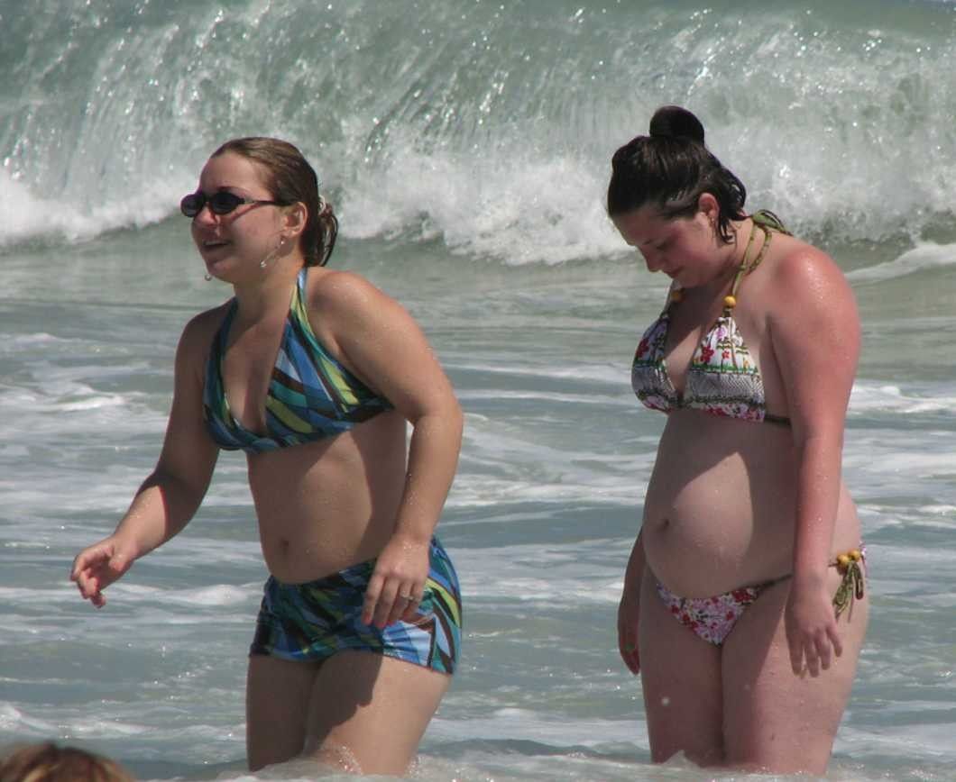 Checking out her own chubby belly | Scrolller