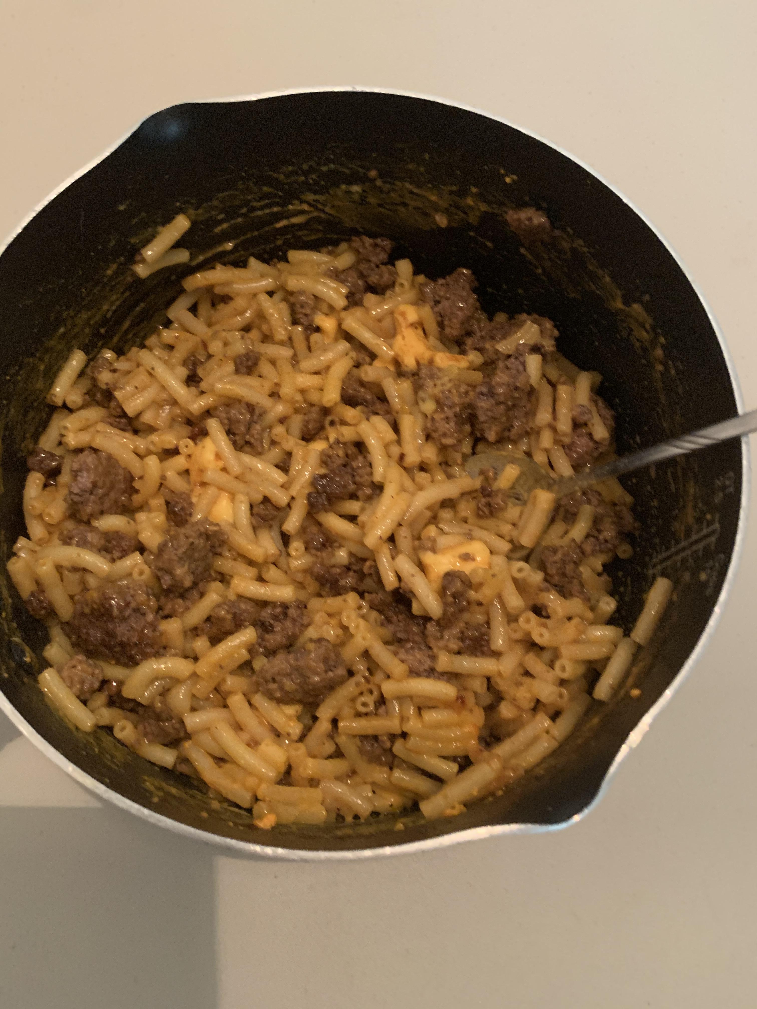 Cheeseburger Mac | Scrolller