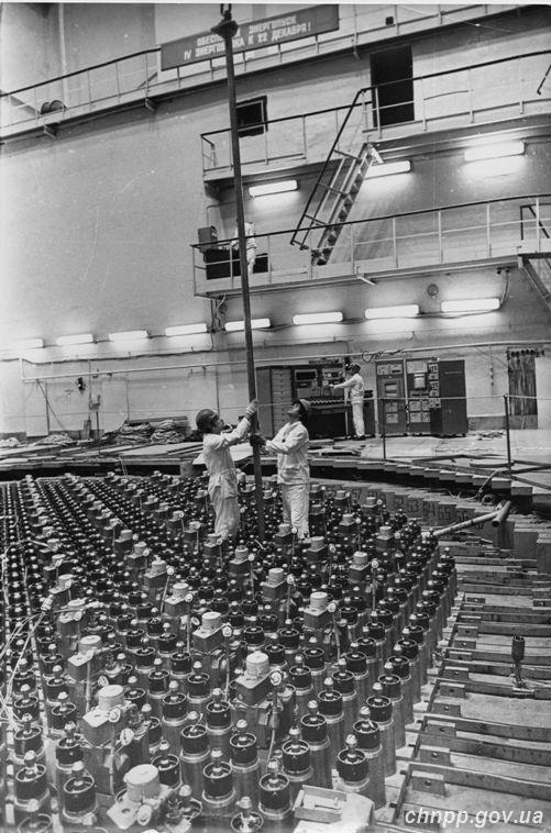 Chernobyl reactor before installation of channel covers | Scrolller