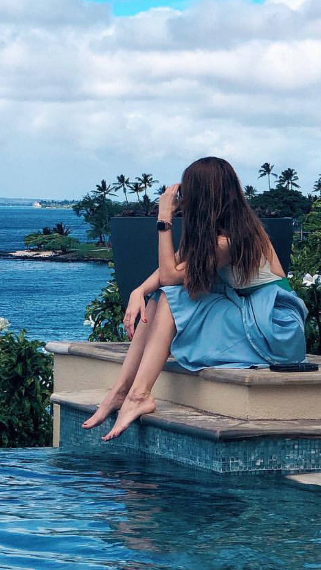 Chilling | Scrolller