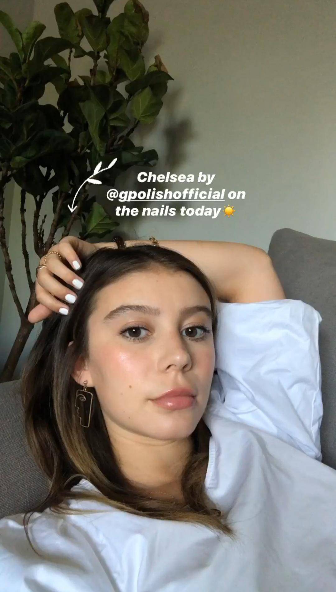 Chilling | Scrolller