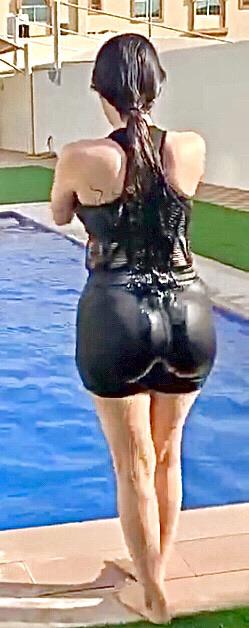 Chiseled for greatness 🍑 | Scrolller