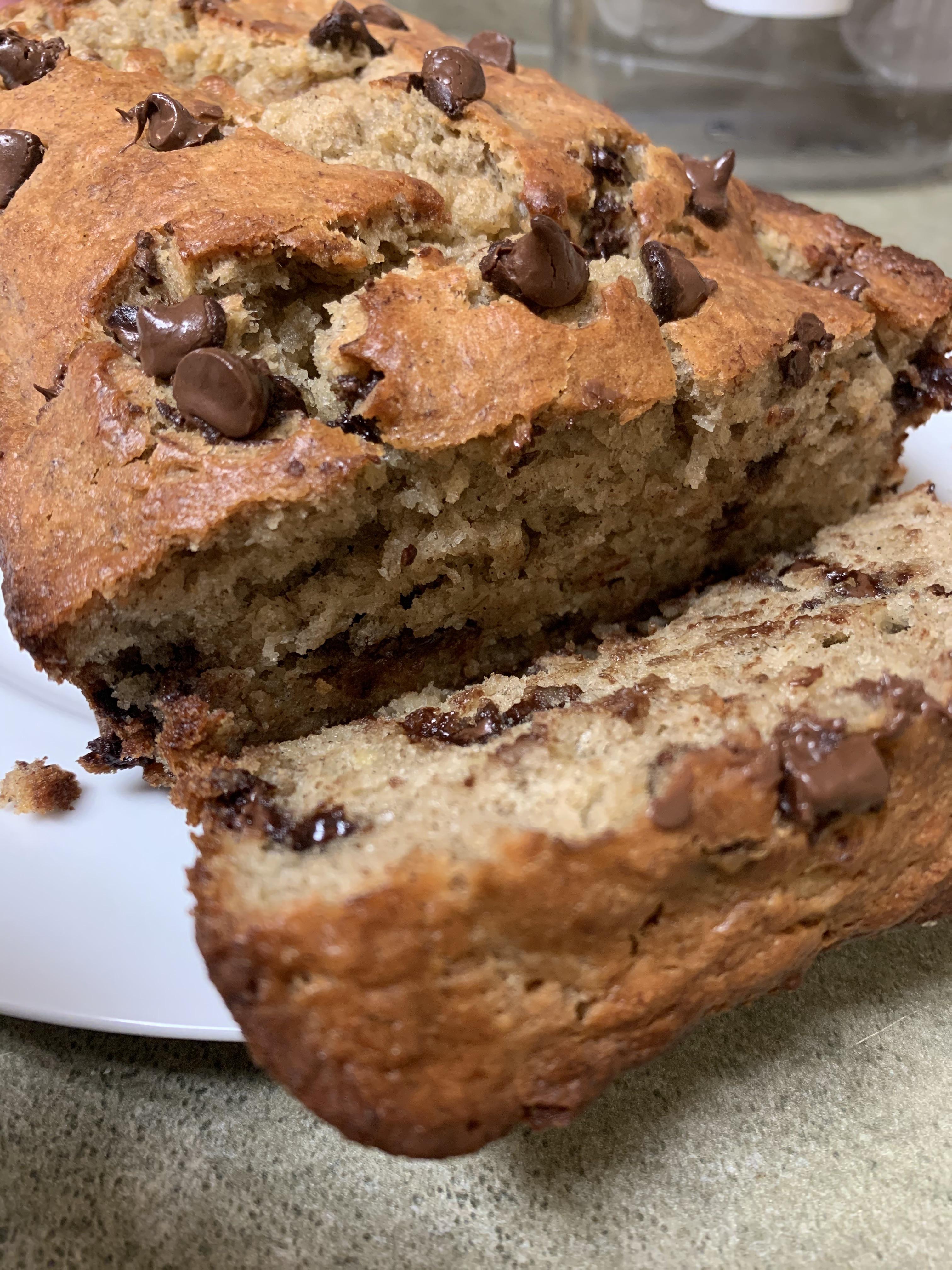 Chocolate chip banana bread | Scrolller