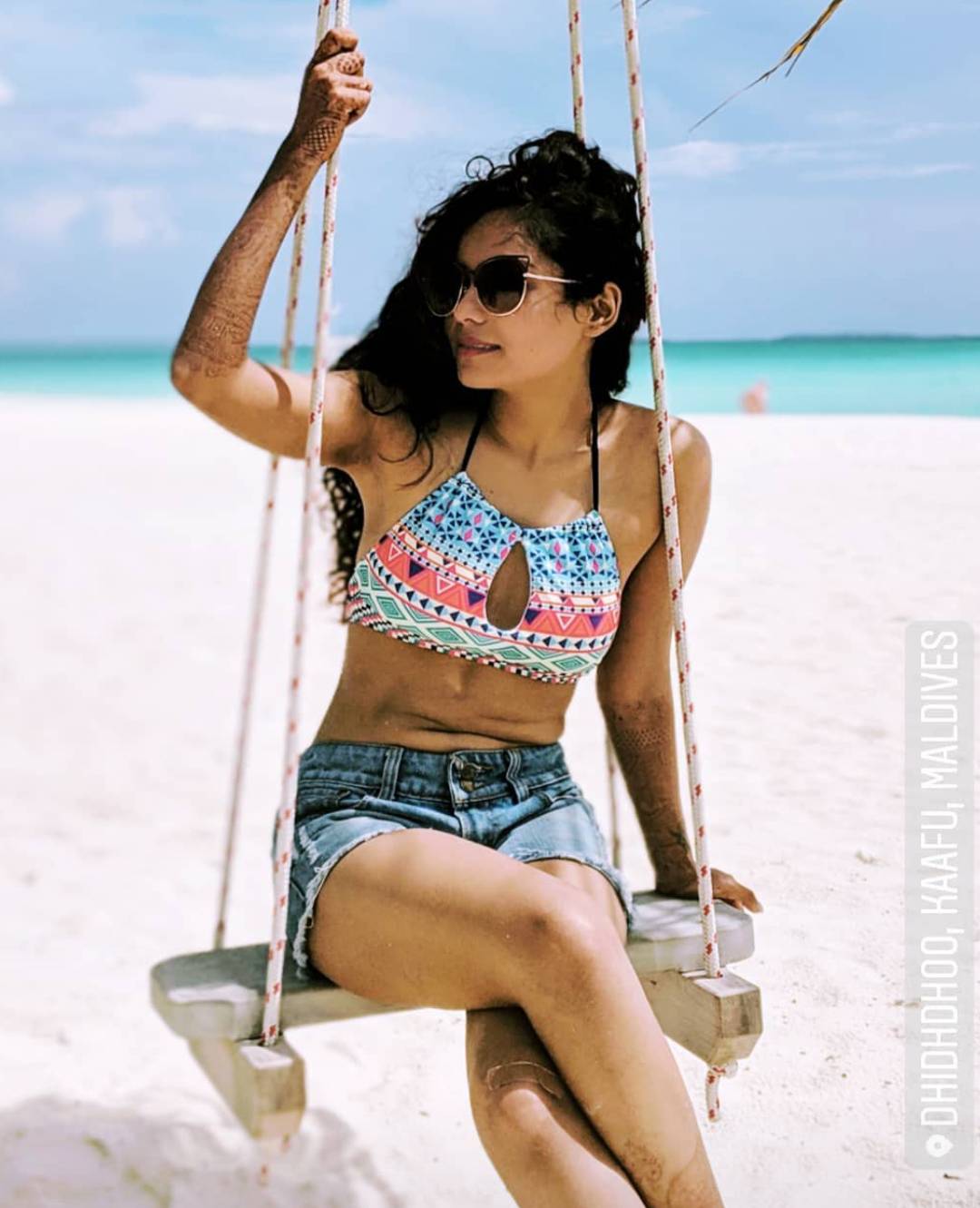 Chocolaty armpit of Arushi Kapoor | Scrolller