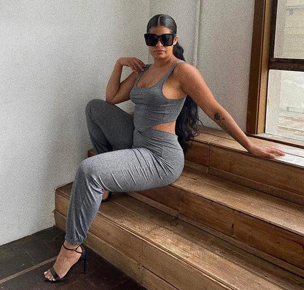 Christina | Scrolller