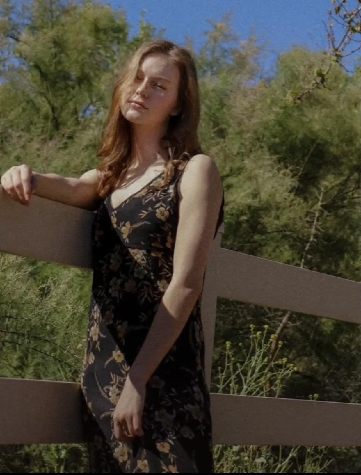 Christina | Scrolller