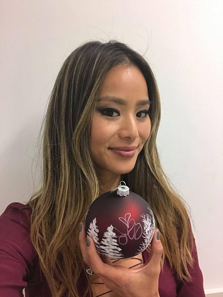 Christmas Jamie Chung | Scrolller
