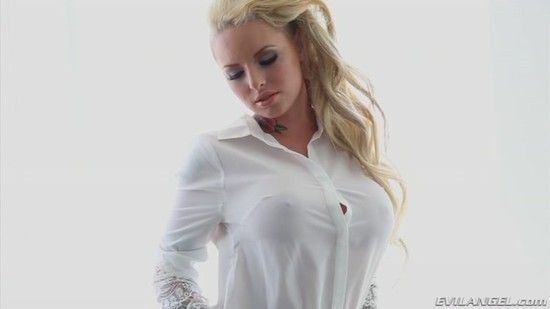 Christy Mack | Scrolller