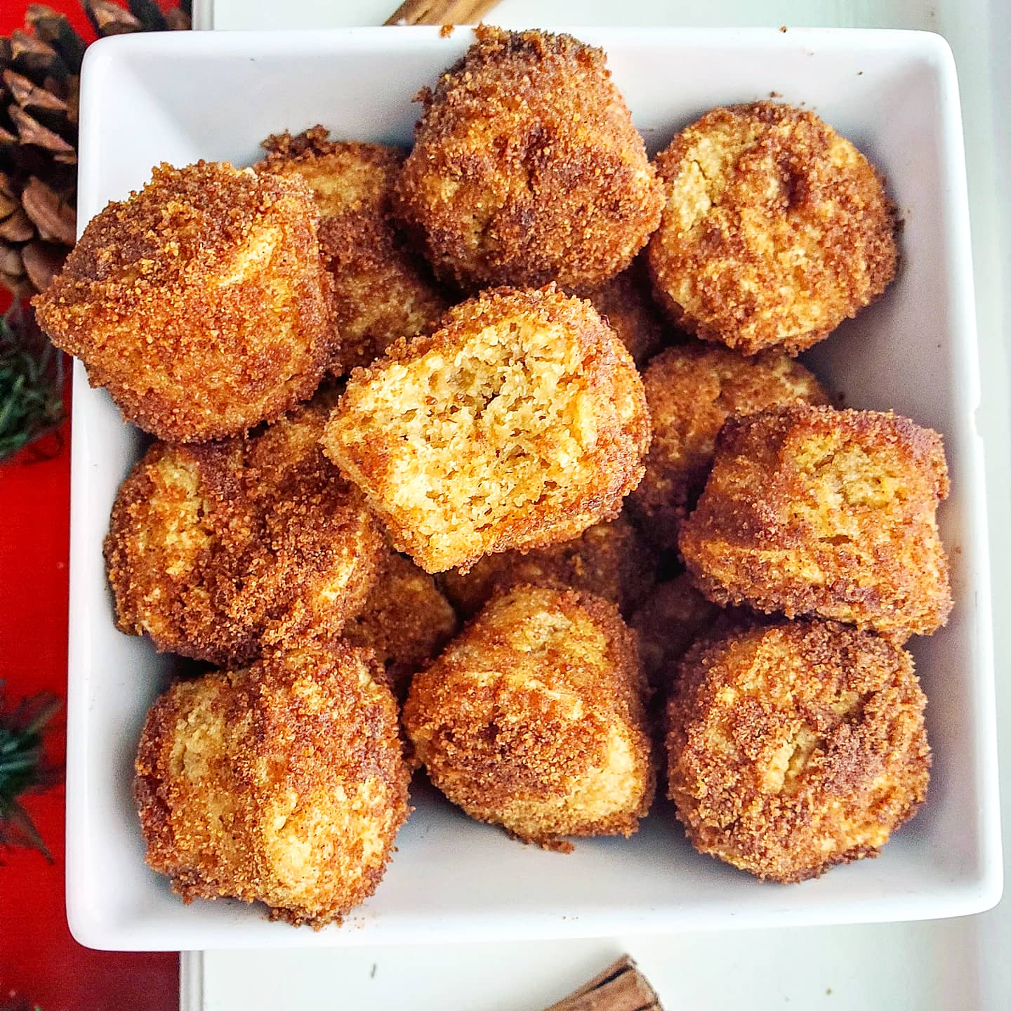 Cinnamon & Sugar Donut "Holes" | Scrolller