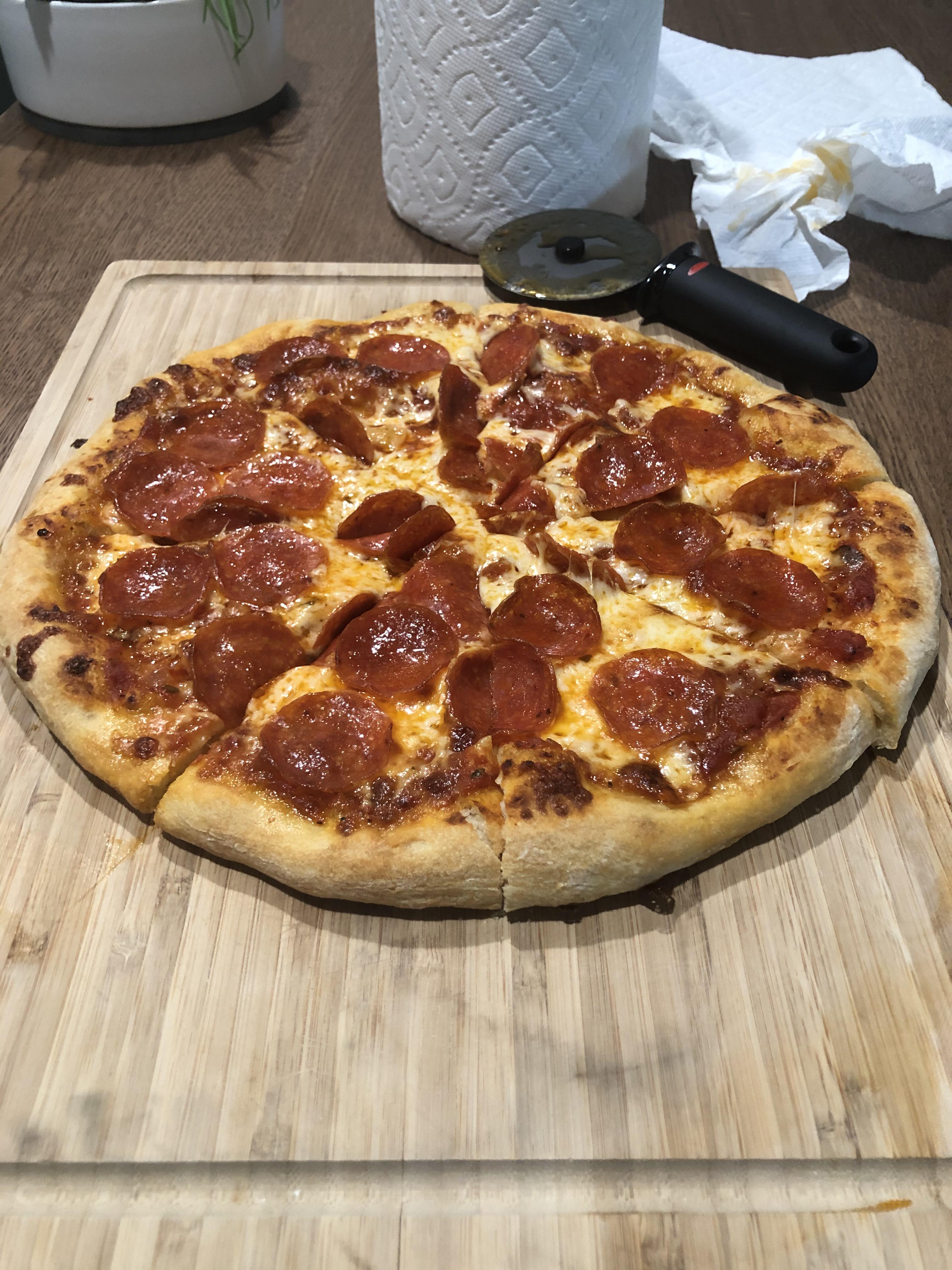 Classic pepperoni for dinner | Scrolller