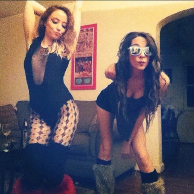 Classic White Girl Poses | Scrolller