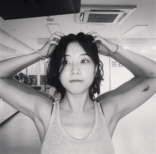 CLC - Seungyeon | Scrolller