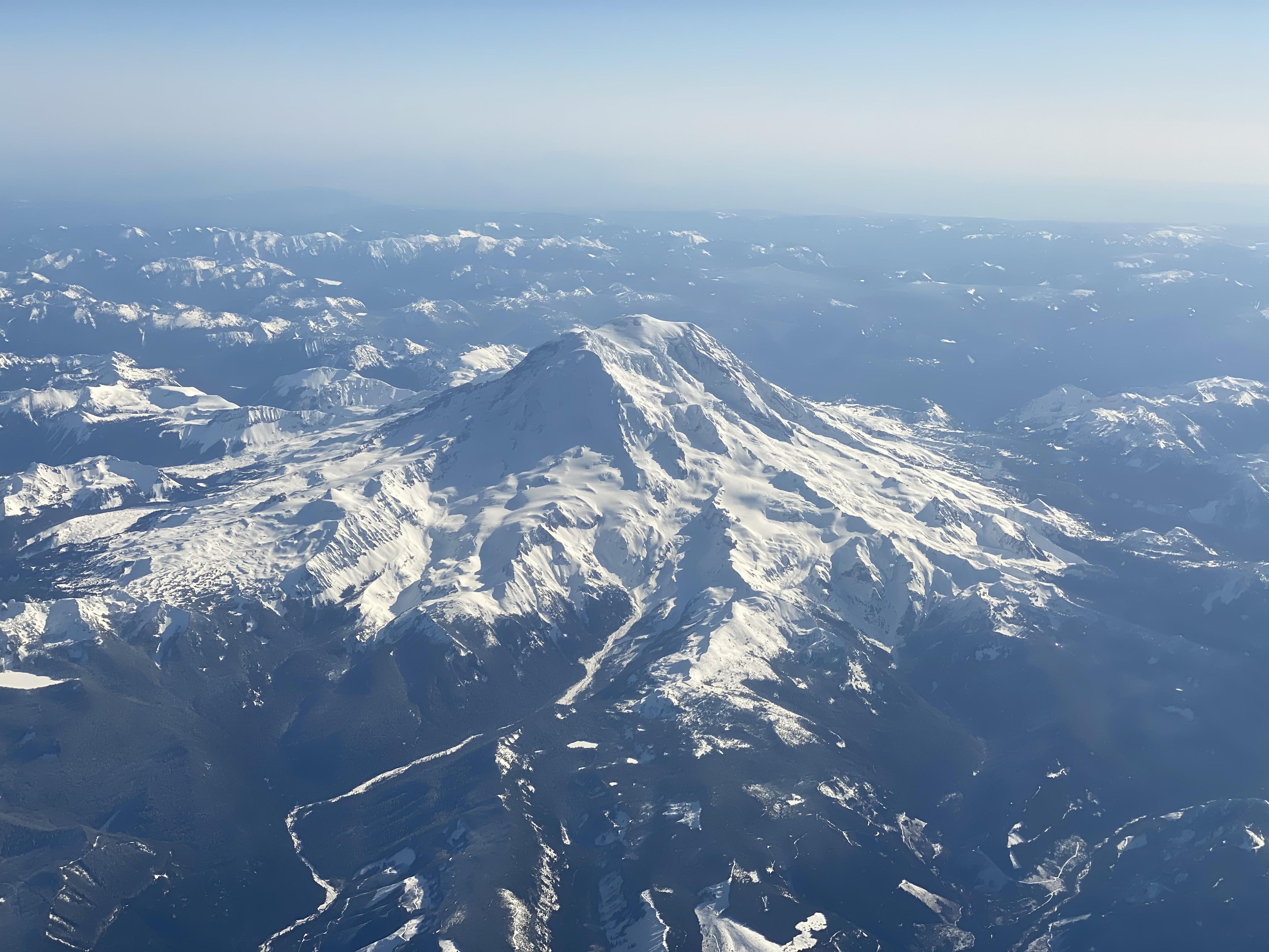 Clear Shot of Mt. Rainier from 30,000 feet | Scrolller