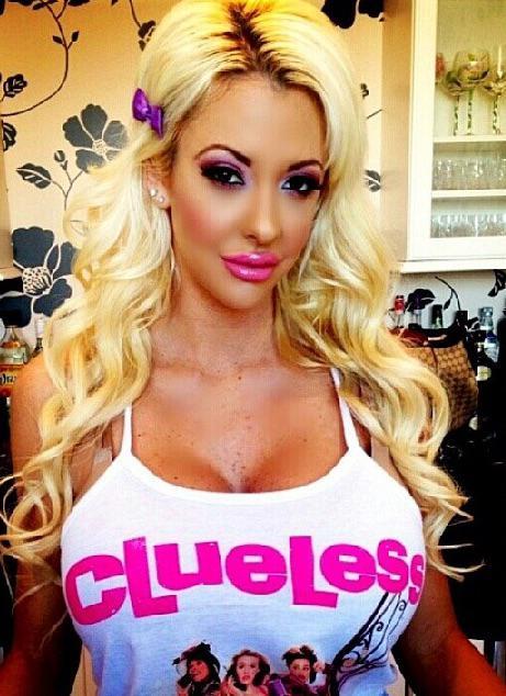 Clueless Bimbo | Scrolller