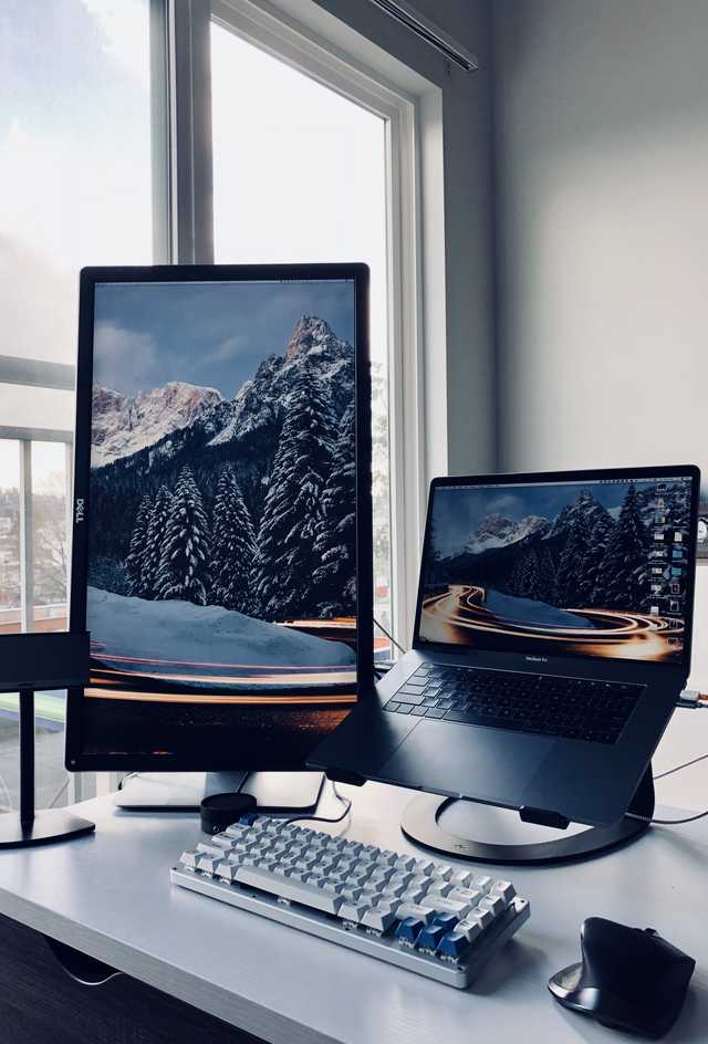 Coffee table setup | Scrolller